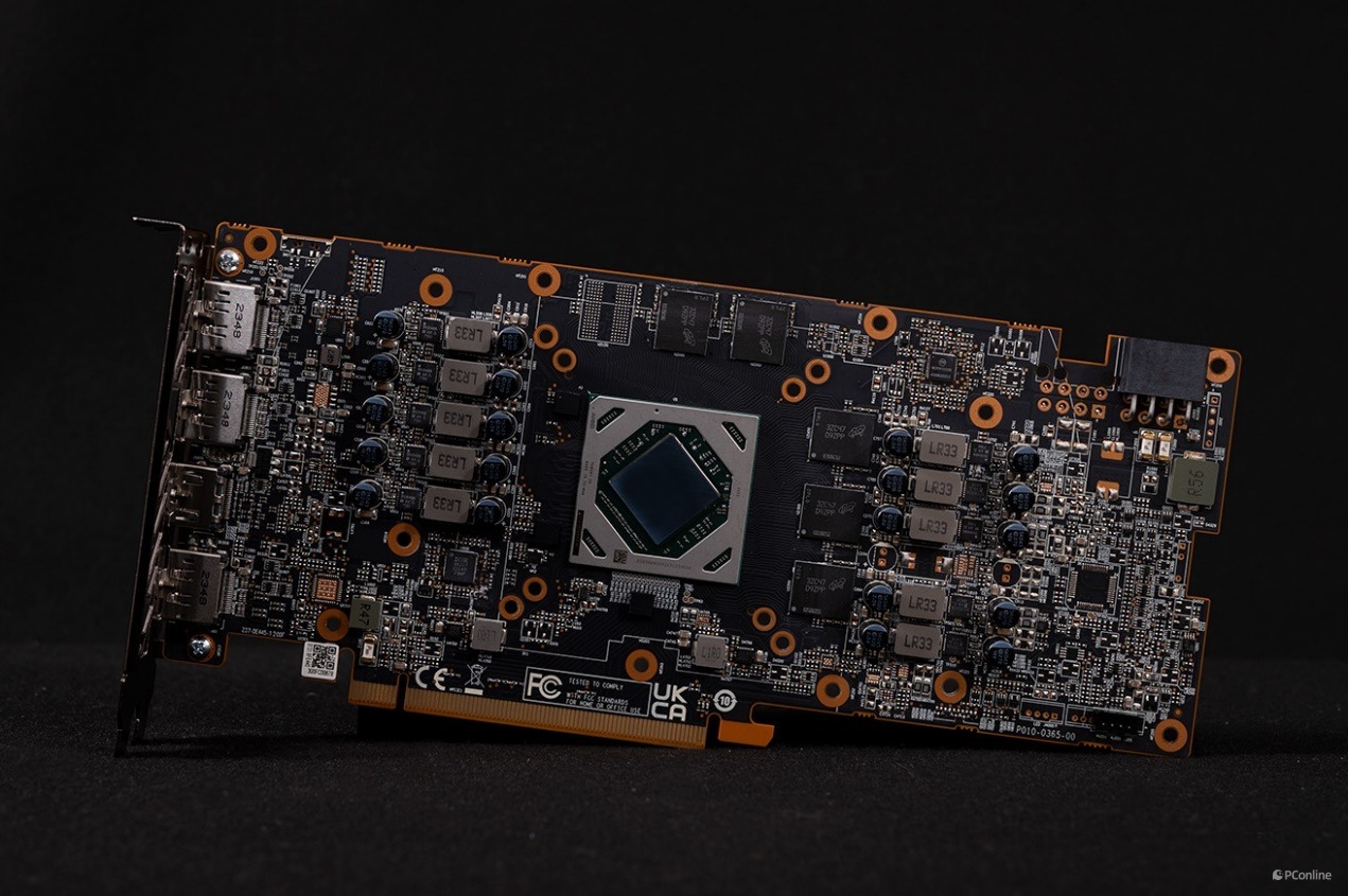 蓝宝石RX 6750 GRE 10G D6极地版上手体验：2K价位的全能王者-太平洋科技